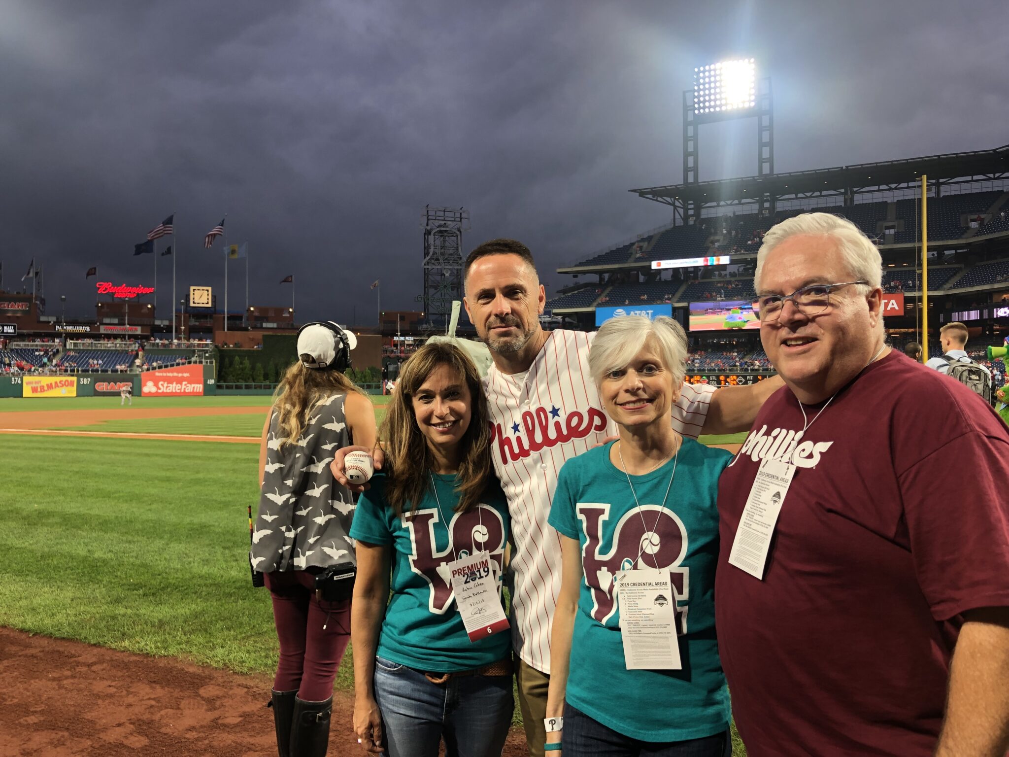 The Philadelphia Phillies hosts Sandy Rollman Ovarian Cancer Foundation ...